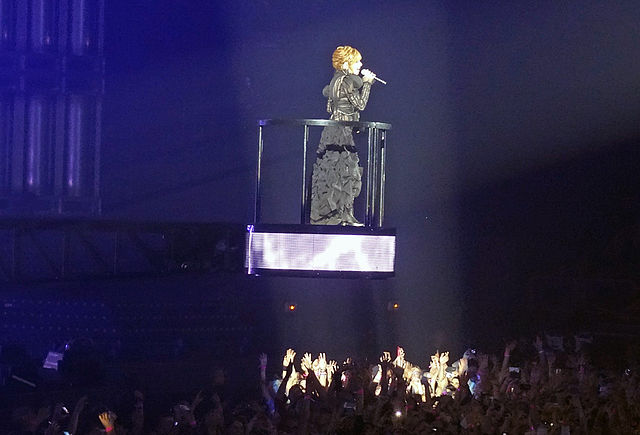 Mylène Farmer : sa tournée Nevermore a commencé à Lille – Tarbes7.fr ...